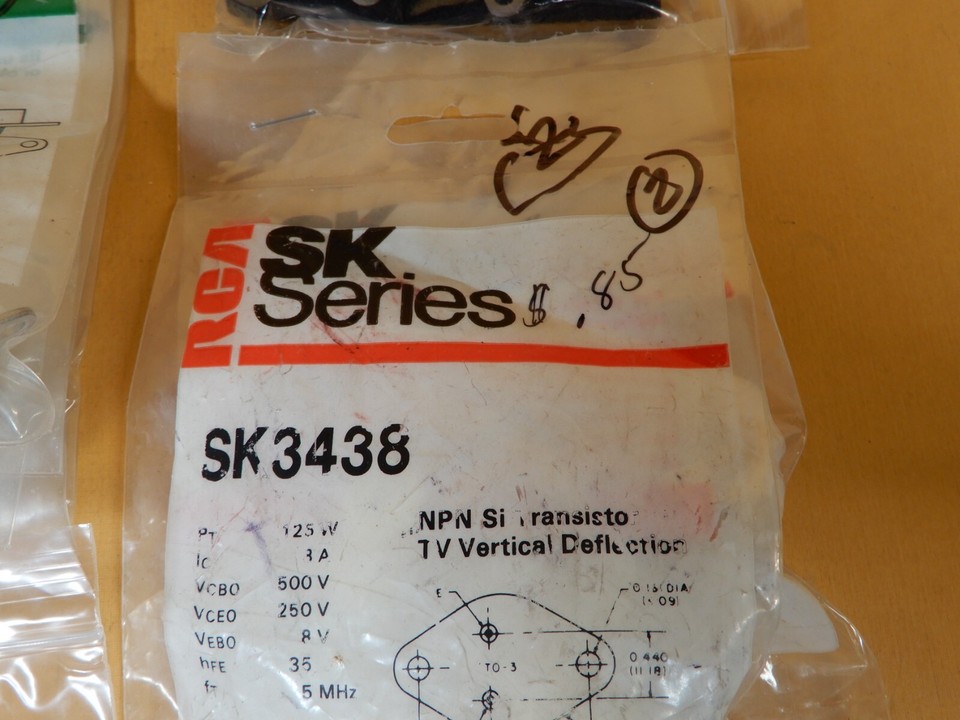 Huge Lot of Vintage TO-3 Transistors NTE121 2N669 2N443 2N3740 2N6235 ...