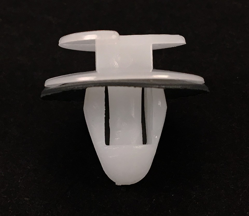 Land Rover Door Card Moulding Trim Panel Wheel Arch Fastener Clips Set ...