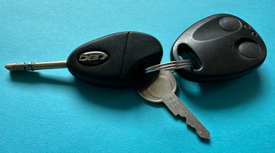 OEM 1997-2003 ASTON MARTIN DB7 REMOTE KEY FOB 2 BUTTONS + VALET SET ...