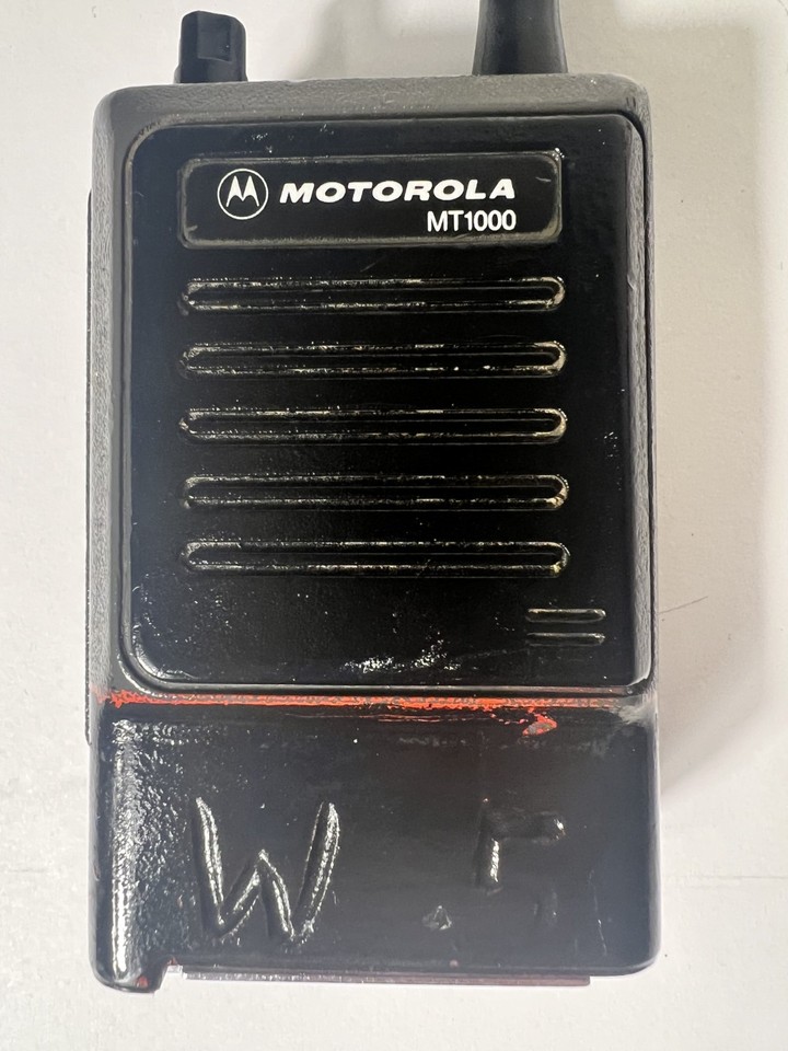 Motorola MT1000 VHF 16Ch. 144 To 174 MHz. w/ Antenna Tested Working ...