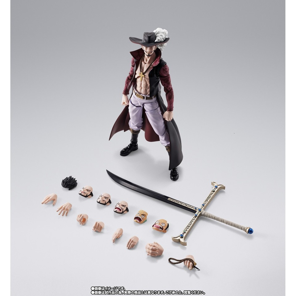 Bandai S.H.Figuarts SHF One Piece Dracule Mihawk Hawkeye Model Toys In ...