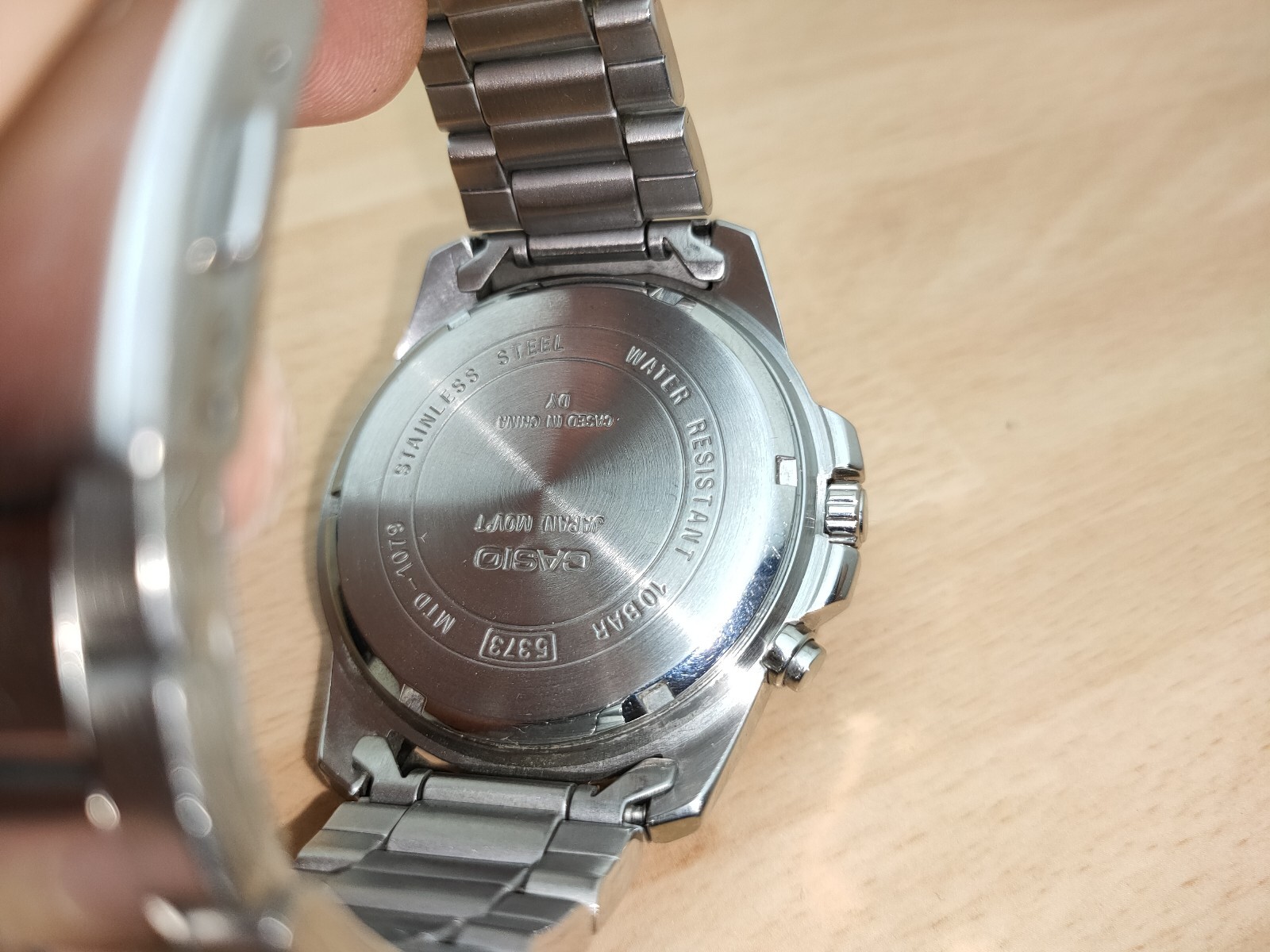 CASIO 5373 SUPER ILLUMINATOR 100M DIVERS MENS WATCH Scratches On Glass ...