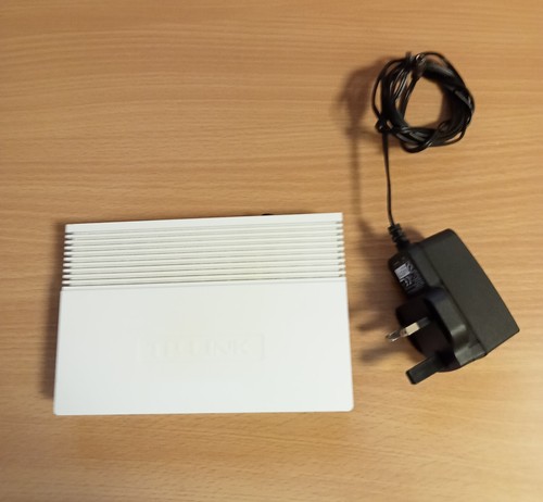 TP-Link TD-8840T ADSL Broadband Internet Modem Router. 4-port Network ...