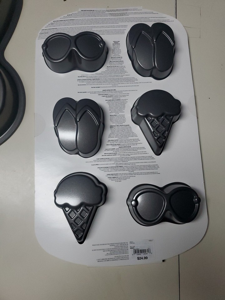 WILTON MINI CAKE PAN ~ 6 Summer Shapes: Ice Cream Cones, Flip Flops ...