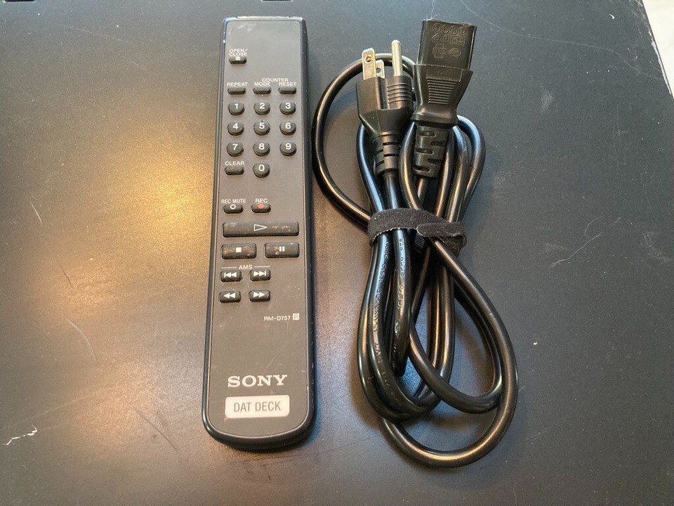 Sony PCM-R300 Professional DAT Recorder – Low Hours - Remote Included ...