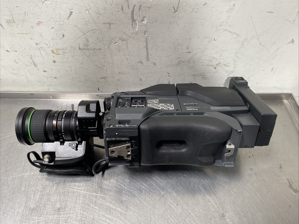 SONY DXC-D35 Digital Video Camera w/ CA-537 Adaptor + Canon TV Zoom ...