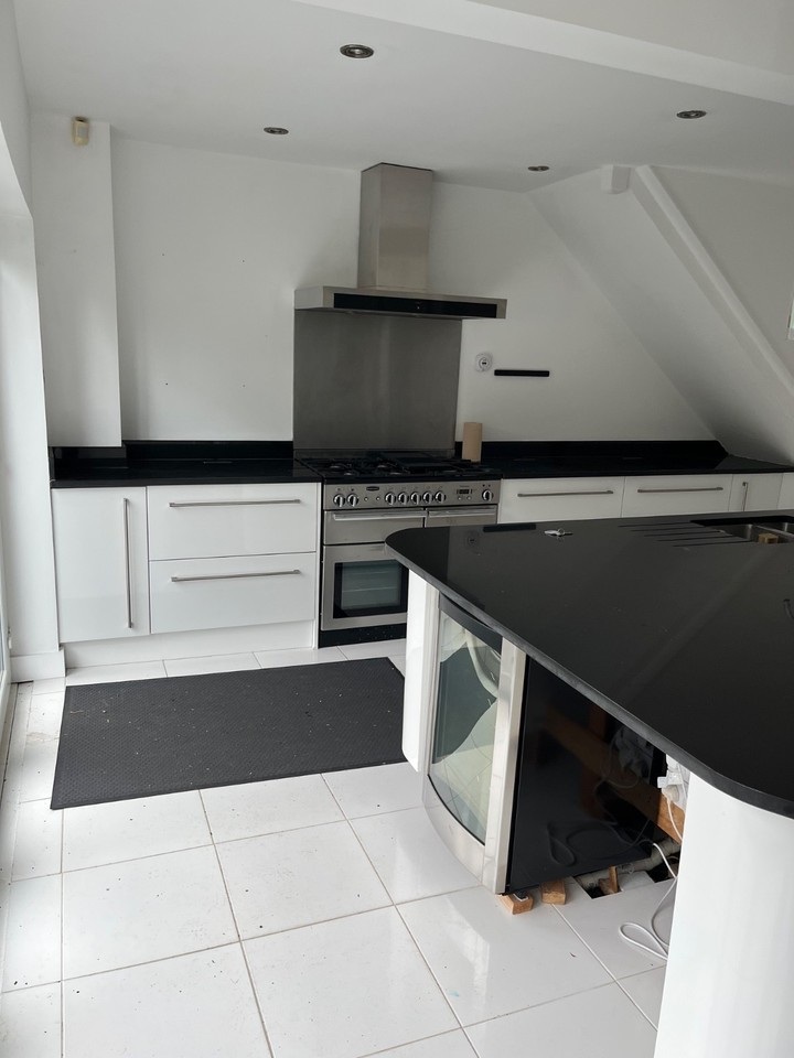 quartzite work tops & units & rangemaster gas electric cooker - buyer ...