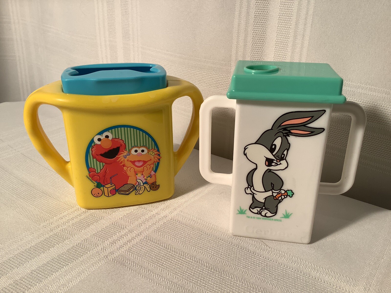 First Years 2006 Elmo Zoe Sesame Street & Gerber 1994 Bugs Juice Box ...