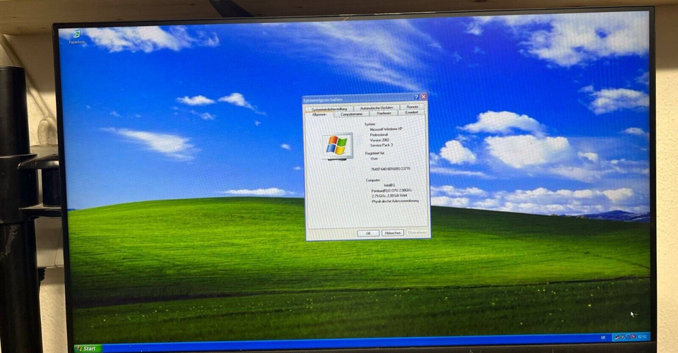 MSI XP Gamer PC - Intel Pentium 4 - 2 GB RAM - 250 GB HDD - Windows XP ...