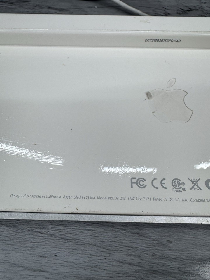 Apple A1243 Wired USB Keyboard Full Size Aluminum w/ Numpad Mac Model ...