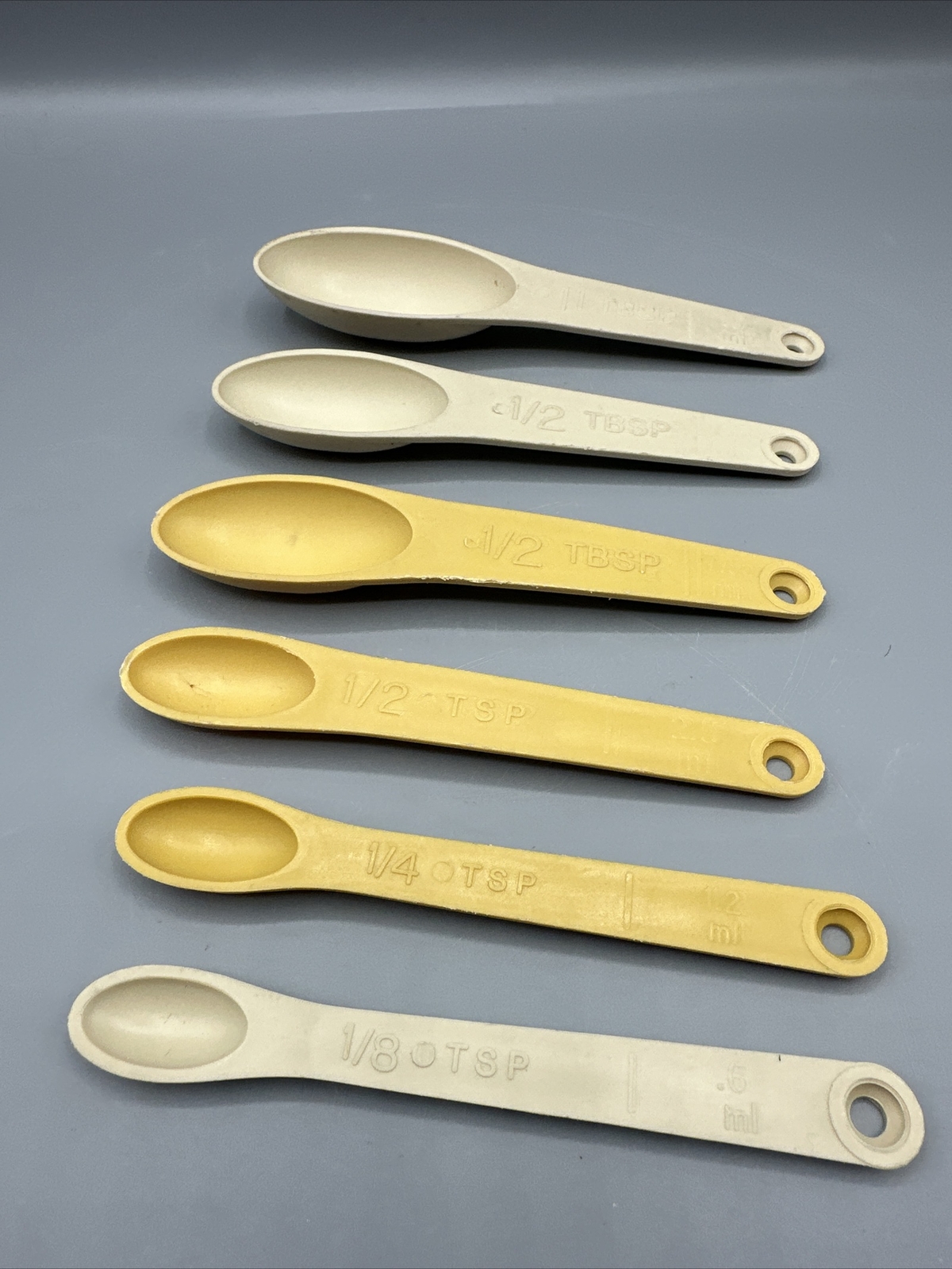 Vintage Foley Measuring Spoons 3 Yellow 3 Almond Mixed Set/6 USA | eBay