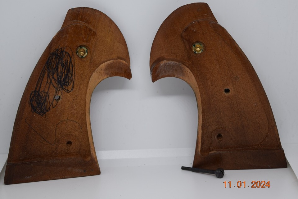 Colt Python Original Grips Gold Medallions | eBay