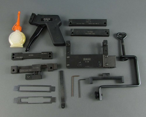 Berg Electronics FCI HT-305 Connector Hand Tool w/ Case & HT 233 Handle ...