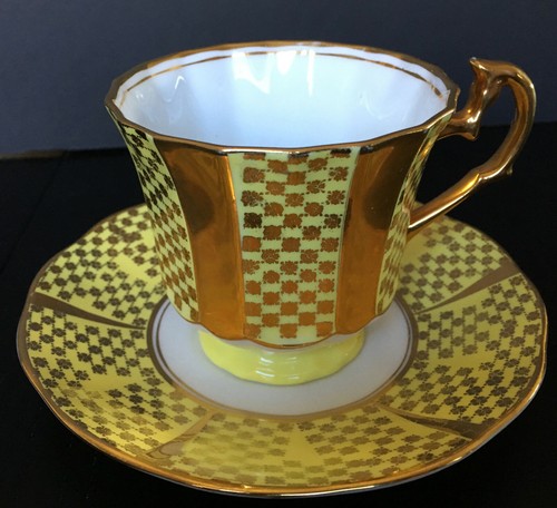 Vintage Elizabethan Heavy Gold And Yellow Checkered Floral Tea Cup And ...