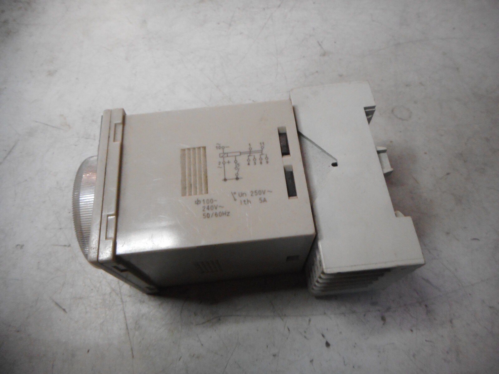 CARLO GAVAZZI -- MULTI PURPOSE TIMER -- Realy Out 100...240AC Coil -- FMB01-DM24 | eBay Australia