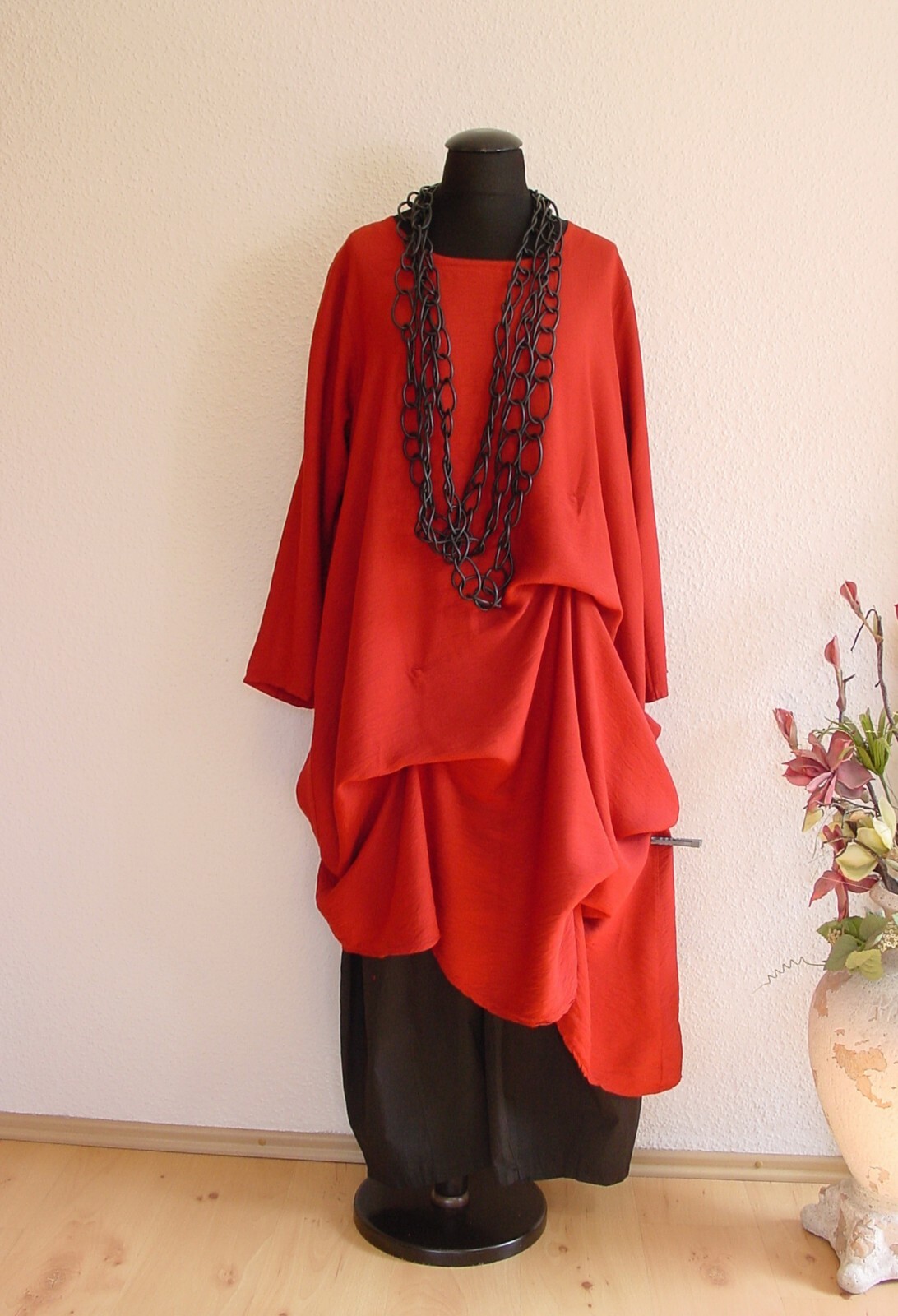 Moonshine ° Asymmetrisches Kleid Taschen variabel Viskose ~ Dunkel Rot ...