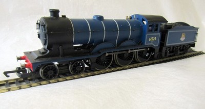 A HORNBY 4-6-0 CLASS B12 LOCO. B.R. BLUE, LOVELY COND & SUPER RUNNER ...