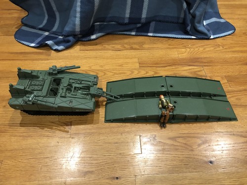 1984 GI JOE TOSS n CROSS Bridge Layer w/ TOLLBOOTH Figure 1985 FREE ...
