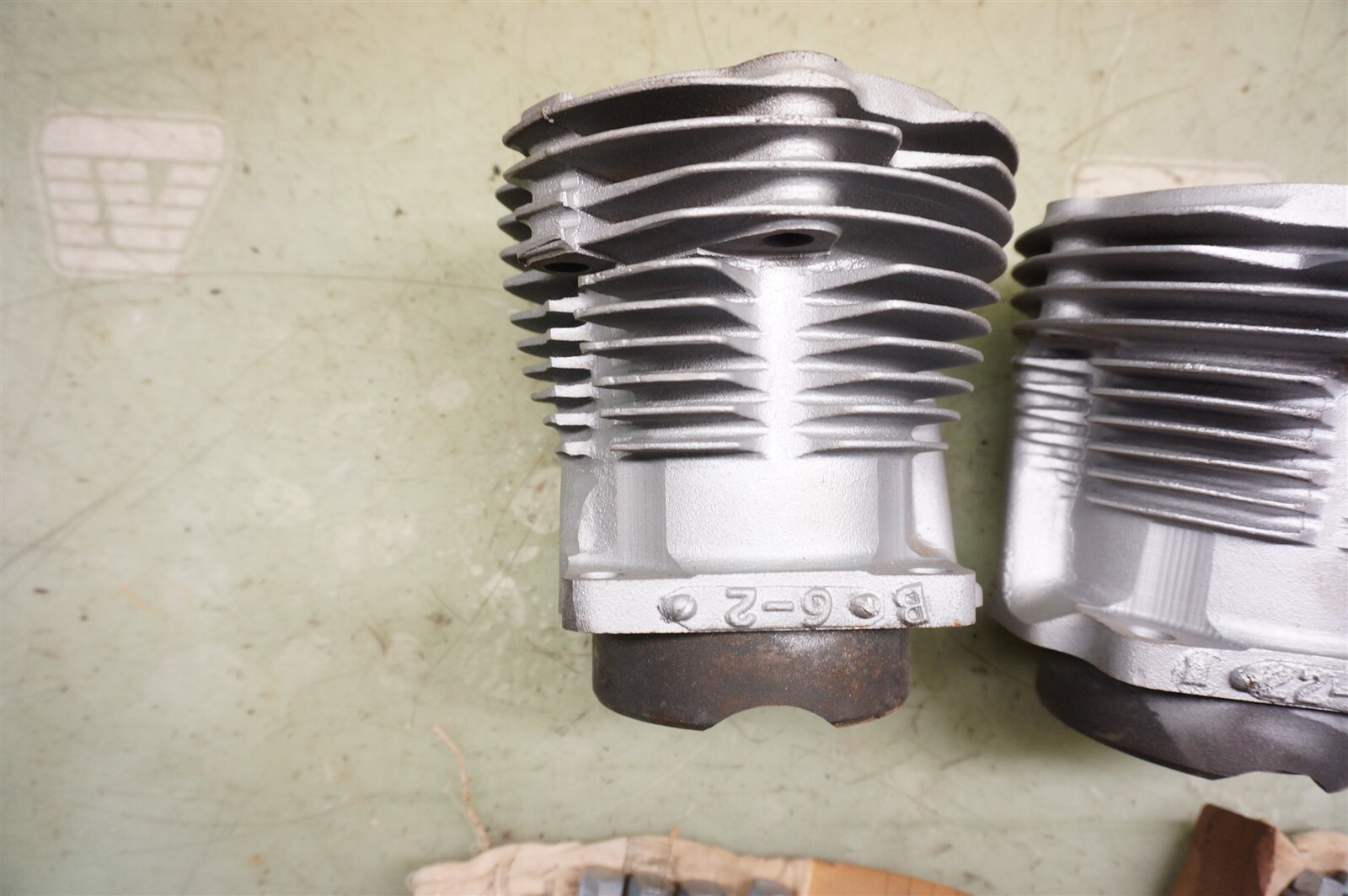 Harley Panhead Nos Cylinders EL New In Box Front Rear WOW *TZ23 | eBay