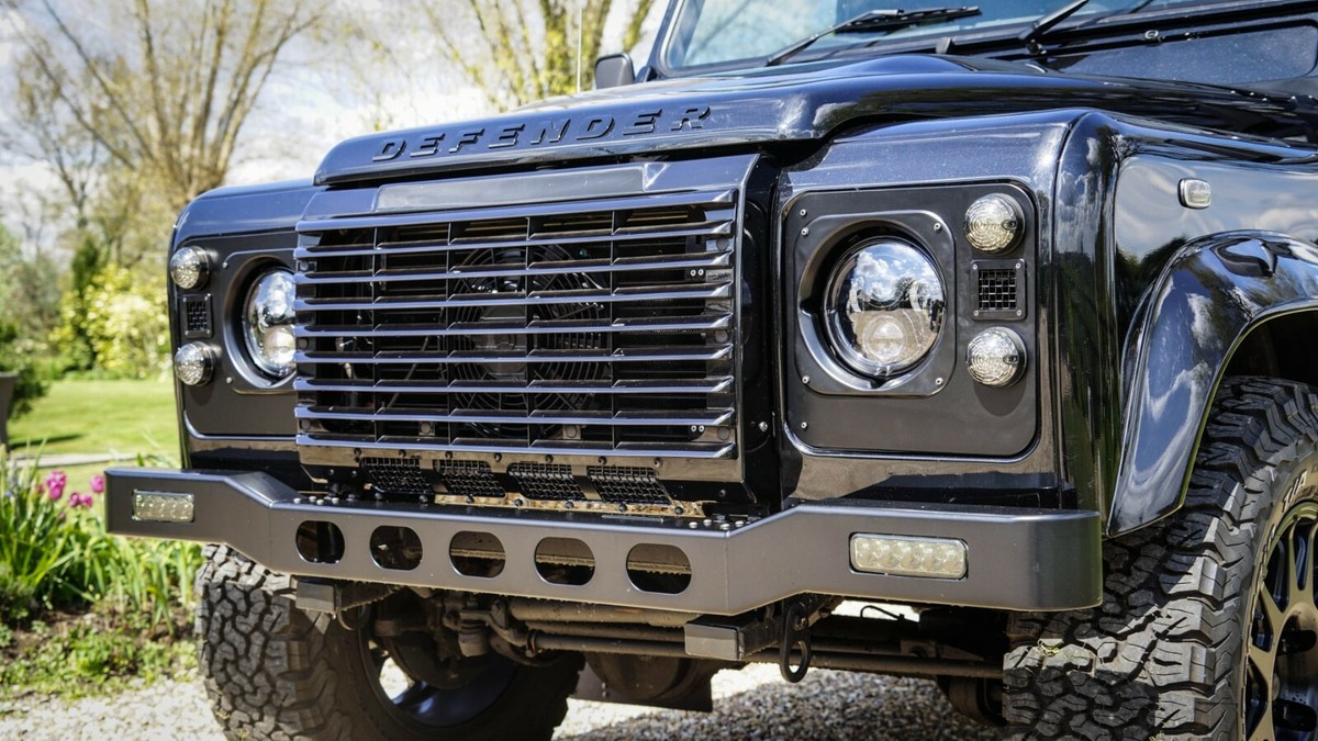 Land Rover Renegade 2021 Jeep Renegade Vs 2022 Land Rover Defender