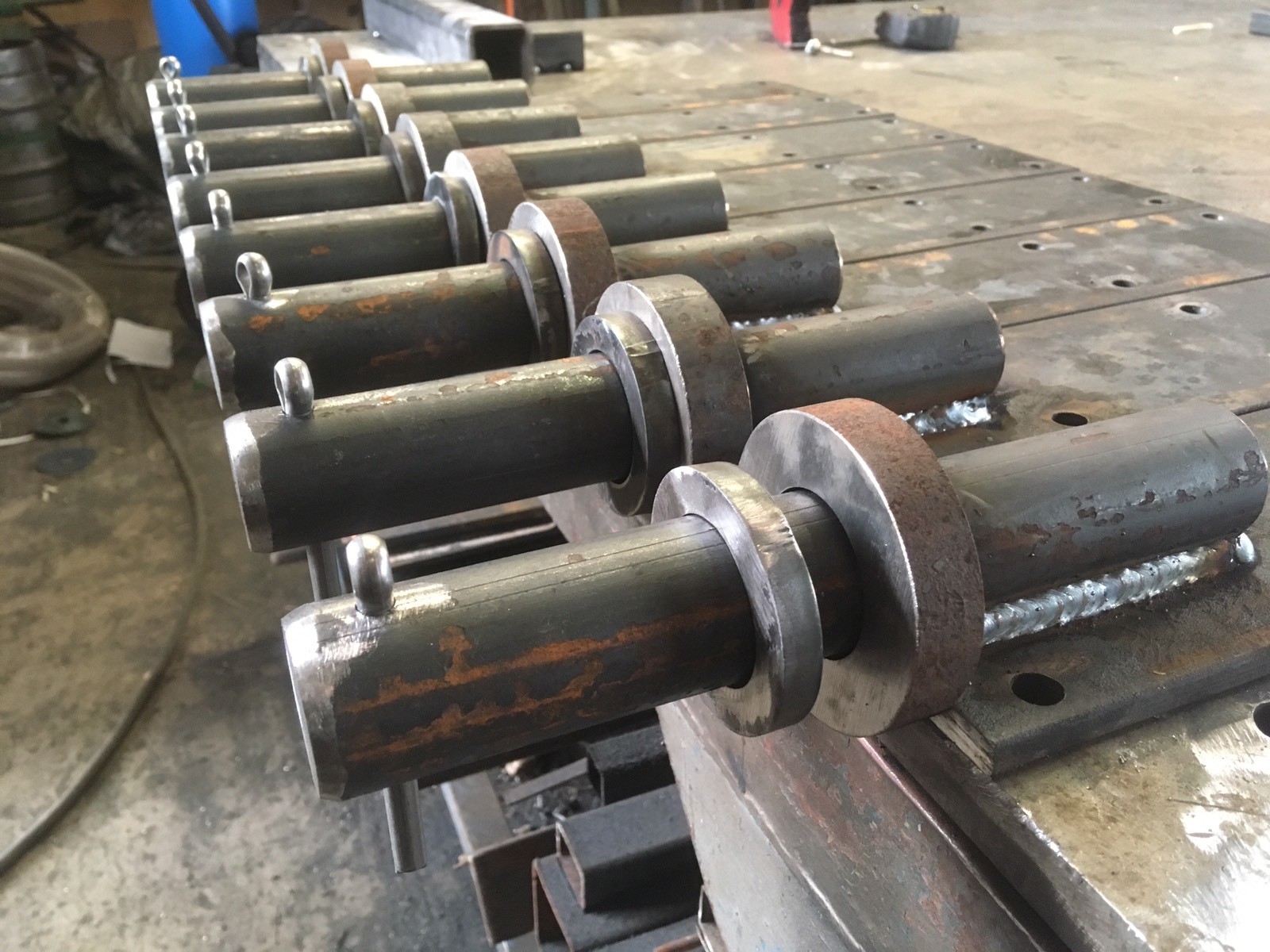 Stub Axles - Shepherds Hut Axles 40mm Shaft. Set Of 4 Axles | eBay UK