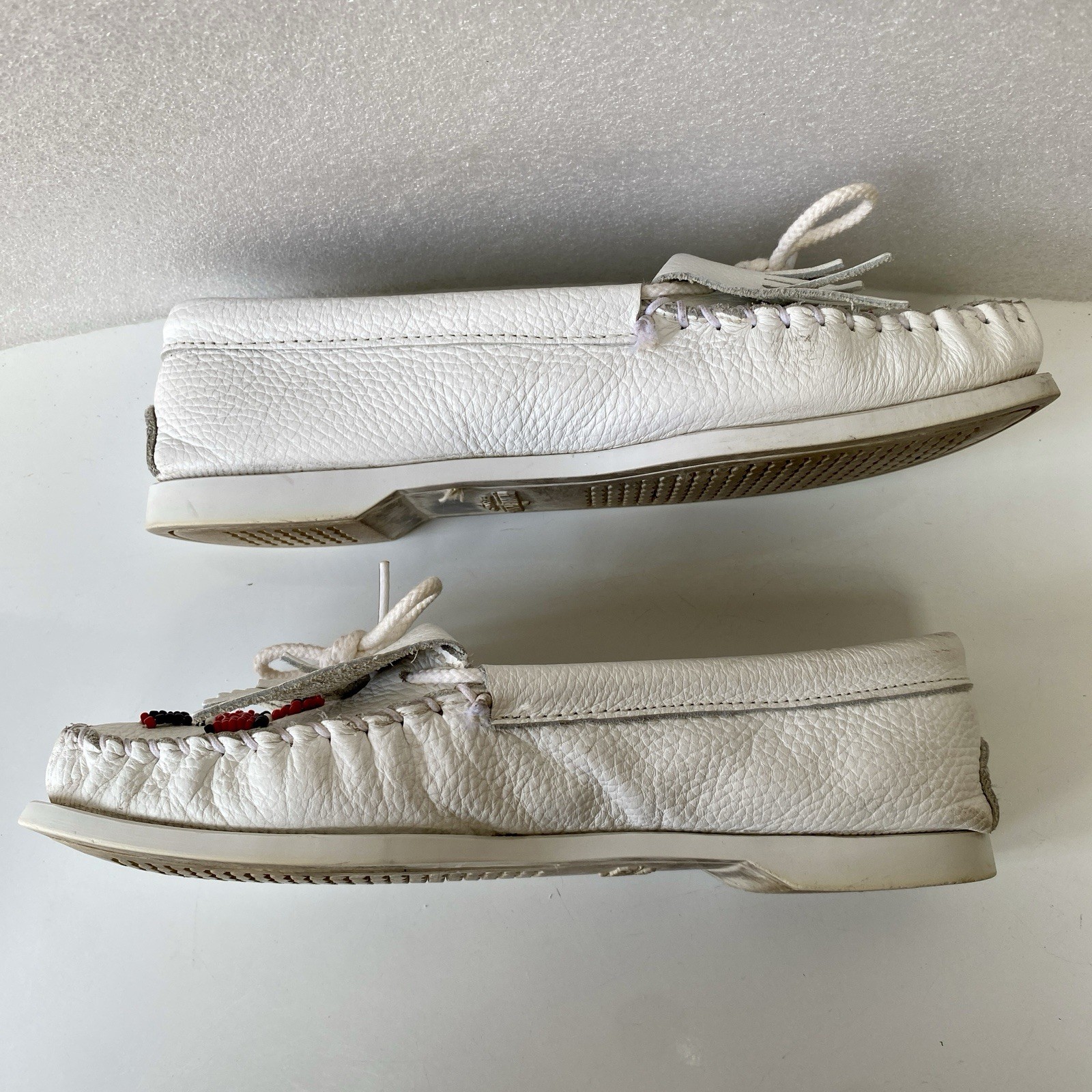 Minnetonka VTG White Leather Moccasins Women’s US 8.5 Beaded ...