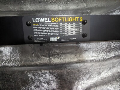 Lowel Soft Light 2 w/Tripod w/ Case | eBay