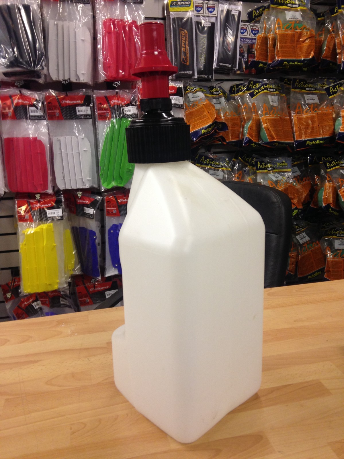 NEW TUFF JUG 10 LTR QUICK FILL PETROL FUEL CAN WITH RED RIPPER DRY ...