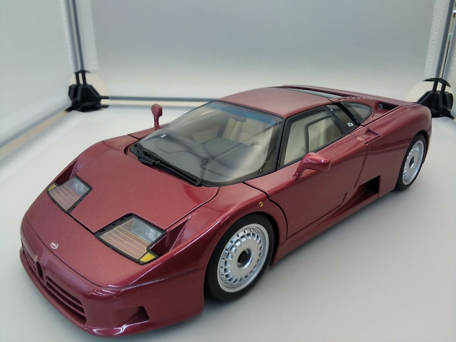 1/18 Bugatti EB110 GT Dark Red Diecast 70977 AUTOart Signature Serial ...