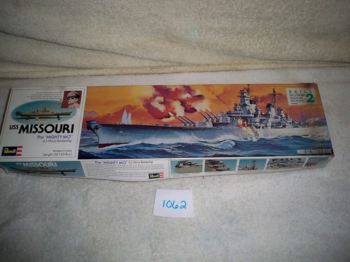 1977 Revell USS MIssouri "The Mighty Mo" US Navy Battleship Model Kit H ...