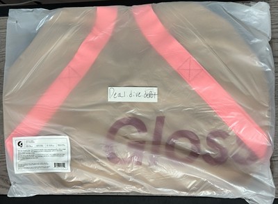 BRAND NEW Glossier Duffel Bag Sealed (Medium Brown Pink Desert Rose ...