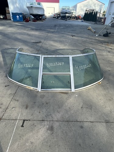 Sea Ray 310 Sundancer Boat Windshield wind shield curved glass right ...