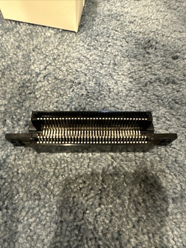 Original OEM Nintendo NES 72 Pin Connector (Could Use Attention) | eBay
