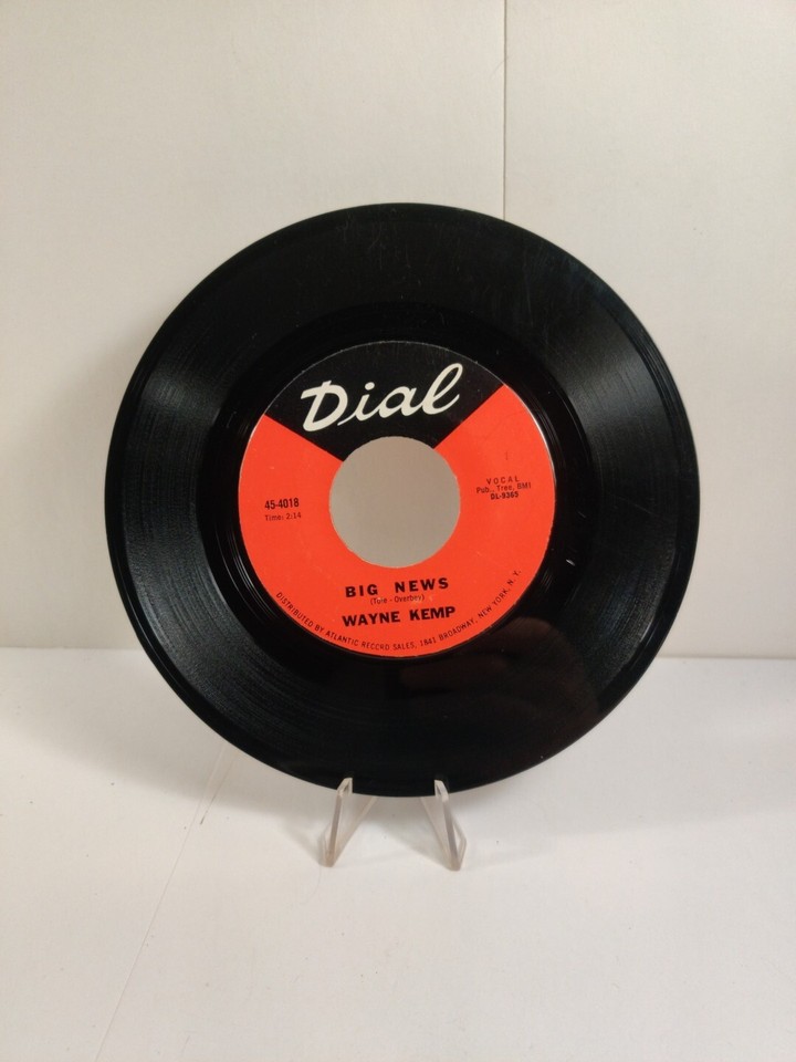Country Bopper 45 WAYNE KEMP Two Strangers / Big News Dial Records | eBay
