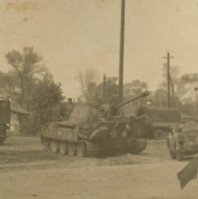 **RARE! German SdKfz Halftrack & Pzkw.V PANTHER Panzer Tank in City ...