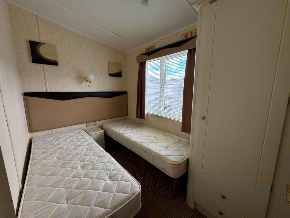 Static Caravan Cosalt Balmoral 40x13 2bed DG/CH - Free UK Delivery ...