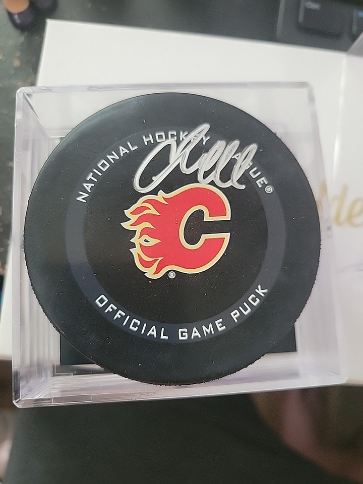 Jacob Markstrom Signed Calgary Flames NHL Puck - Official Game Puck | eBay