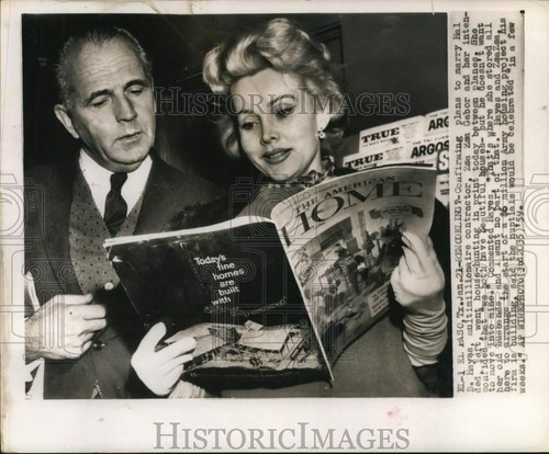 1959 Press Photo Hal B. Hayes with fiancee Zsa Zsa Gabor in El Paso ...