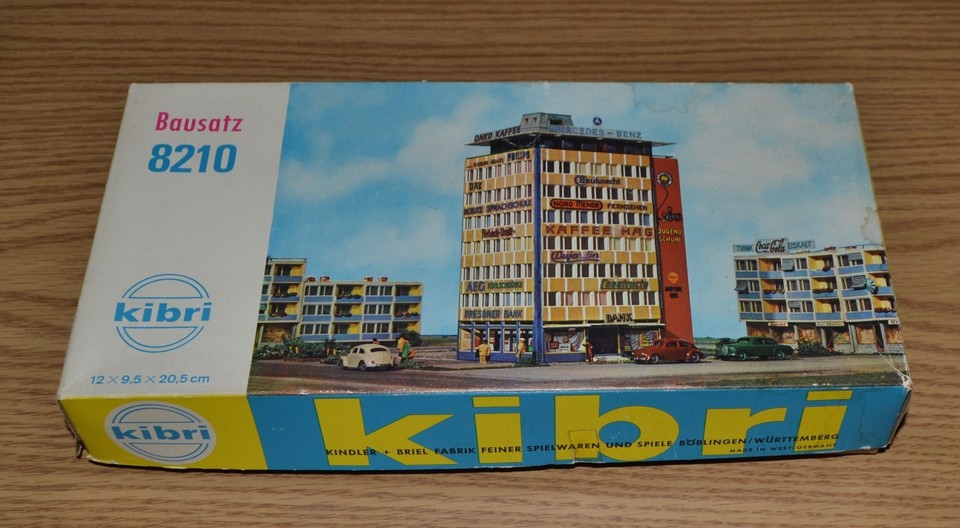 New Unassembled Kibri HO Eight Story High Rise w/ Shops Building Kit ...