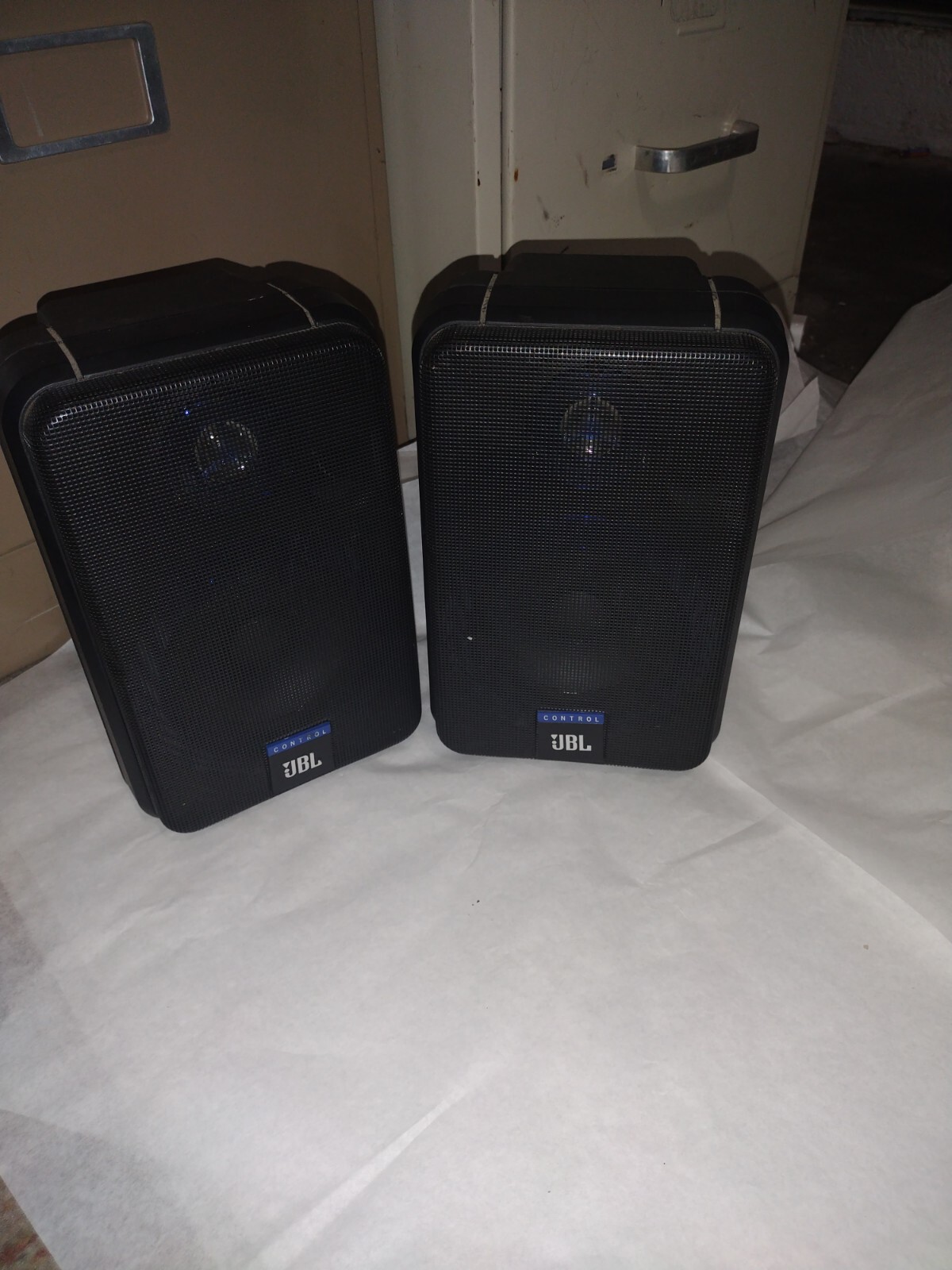 JBL+Control+CM42+Black+Indoor%2Foutdoor+Bookshelf+Speaker+One+Only ...