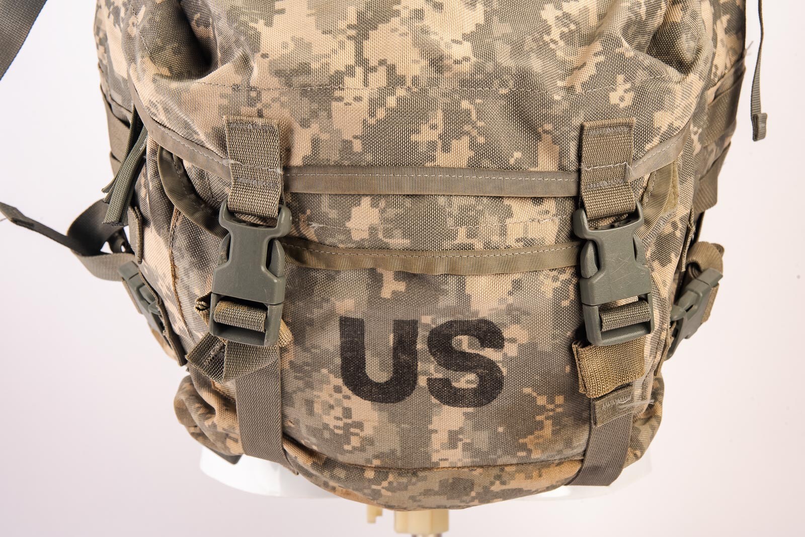 USGI ACU Molle II 3-Day Assault Pack Backpack w/ Stiffener 8465-01-524 ...