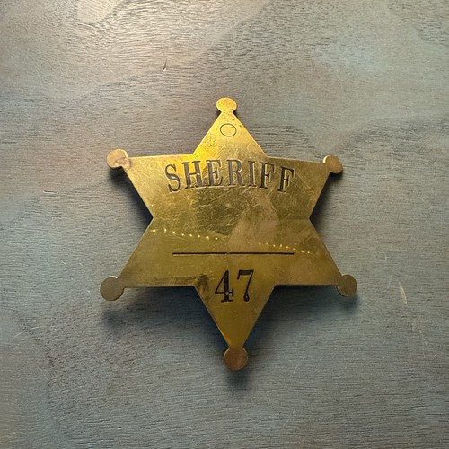 VINTAGE OBSOLETE SHERIFF 47 BADGE~GOLD TONE~6 POINT STAR | eBay