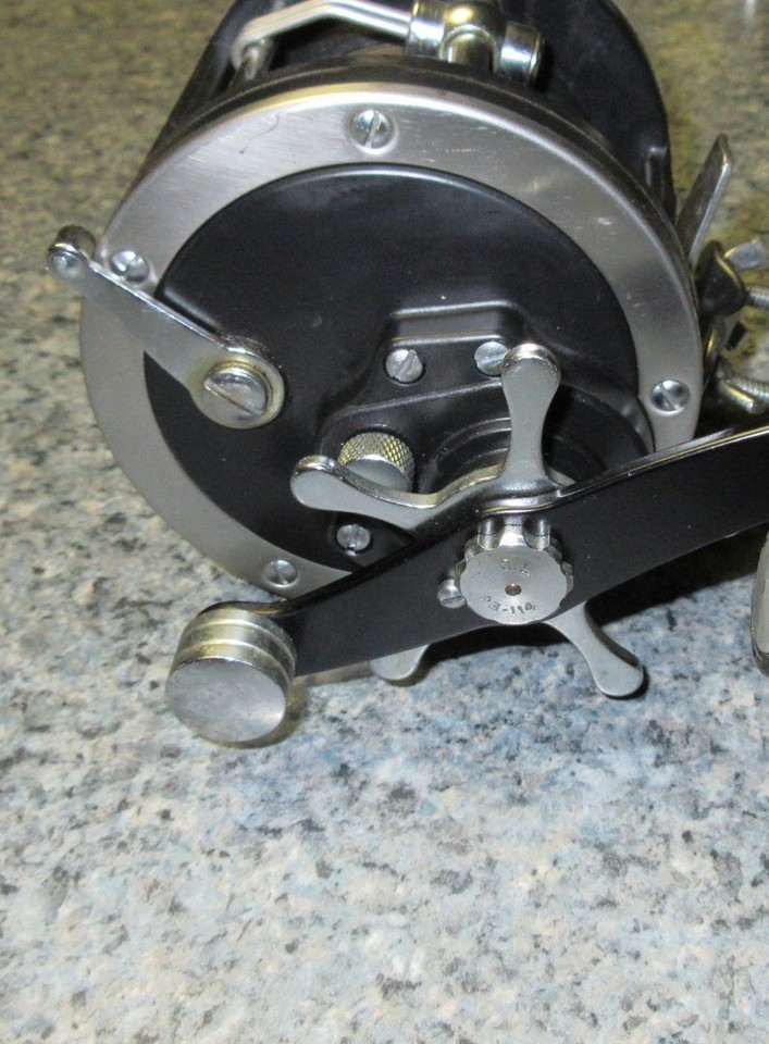 PENN 330 GTi Hi Speed Level Wind 3.6:1 Ratio Graphite Fishing Reel Made ...