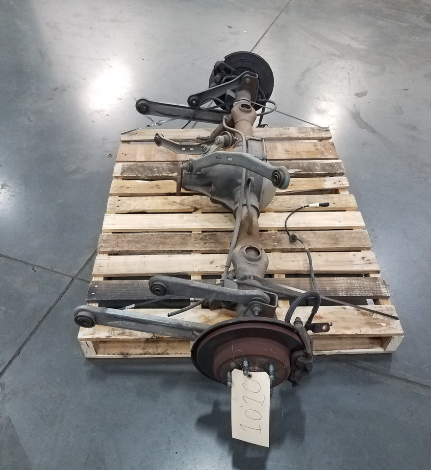 2000 Grand Marquis / Crown Vic Victoria Rear Disk Brake Axle Assembly ...