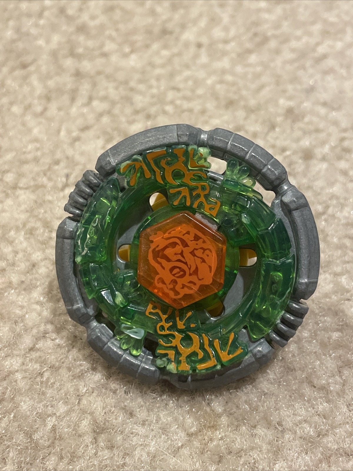 Beyblade Thunder Lacerta