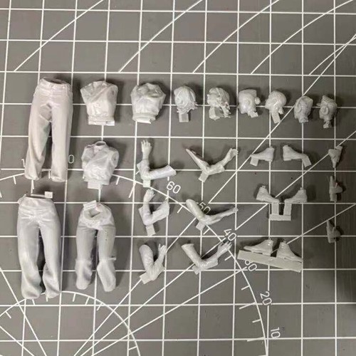 1/35 resin figure model kit WW II theme german Female tank crew 3 girl ...