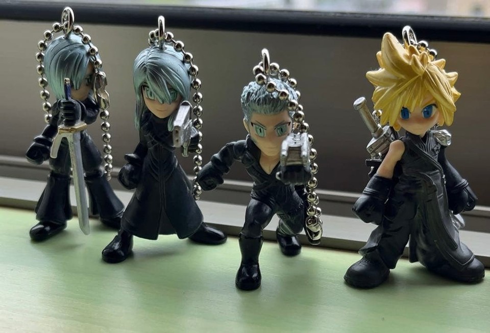 Square Enix FFAC Swing Figure Final Fantasy VII Advent Children X2 ...
