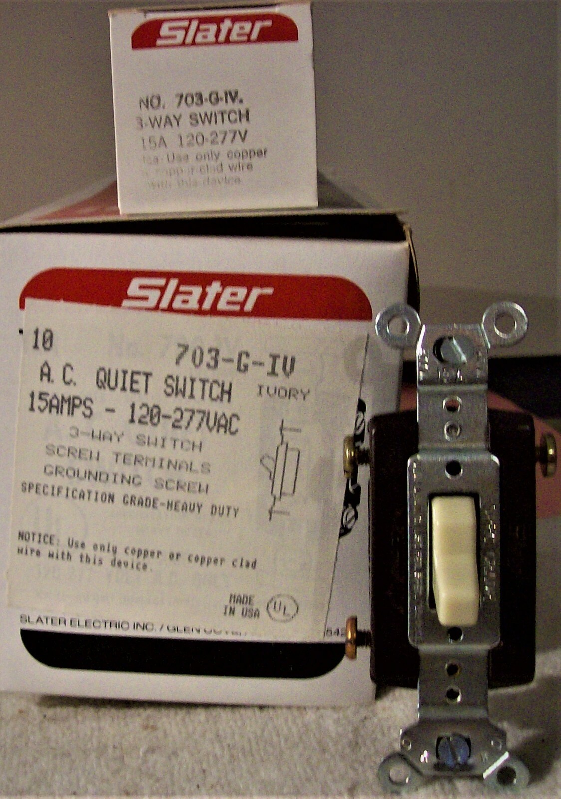 50-SLATER 703-G-IV 15 A 120-277V IVORY TOGGLE SWITCH AC QUIET 3-WAY GRD ...