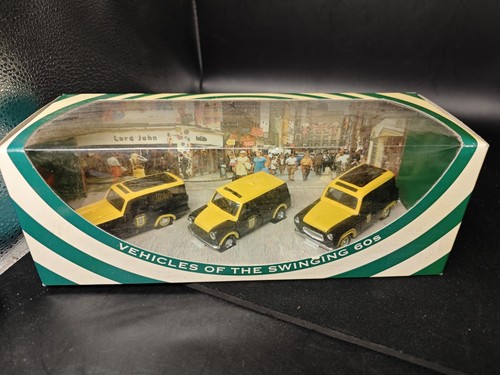 (349) Lledo Vehicles of the Swinging 60's ‘Ringtons Tea Vans’ Die Cast ...