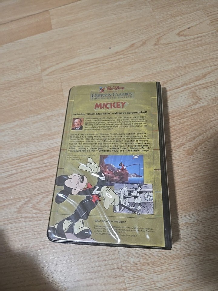 Walt Disney’s Home Video Cartoon Classics Limited Gold Edition: Mickey ...